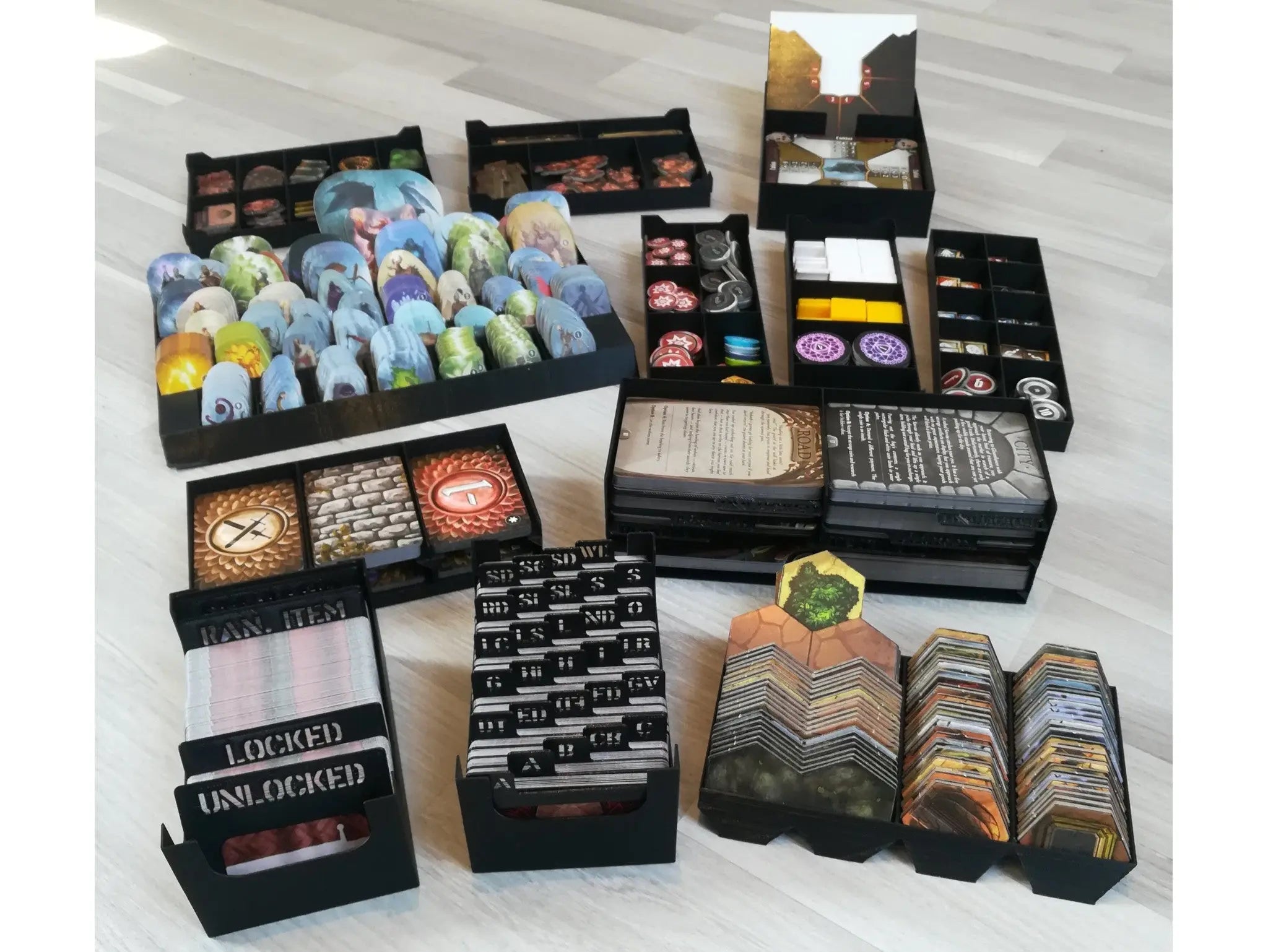 Gloomhaven - Board Game Insert - Tinkering Paws